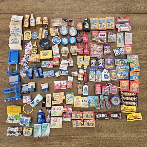 Zuru | Toys | Huge Zuru Mini Brands Food Toy Lot 25 Pieces And Fixtures ...